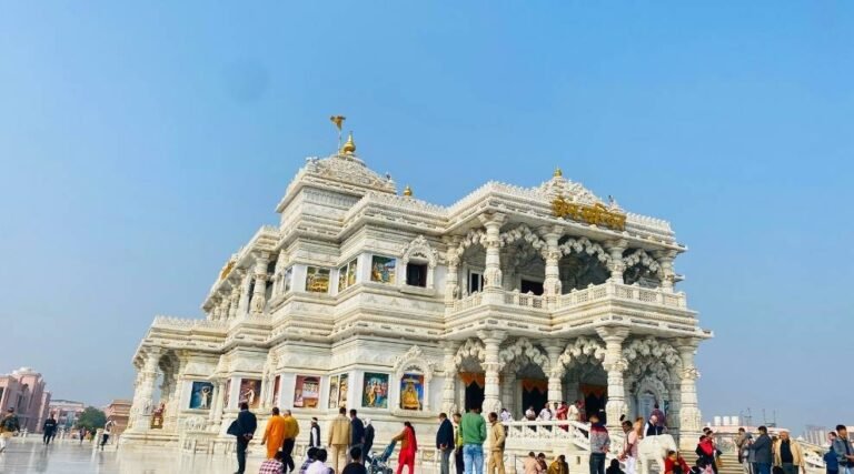 Prem Mandir Vrindavan: Darshan, Opening & Closing time, Photos